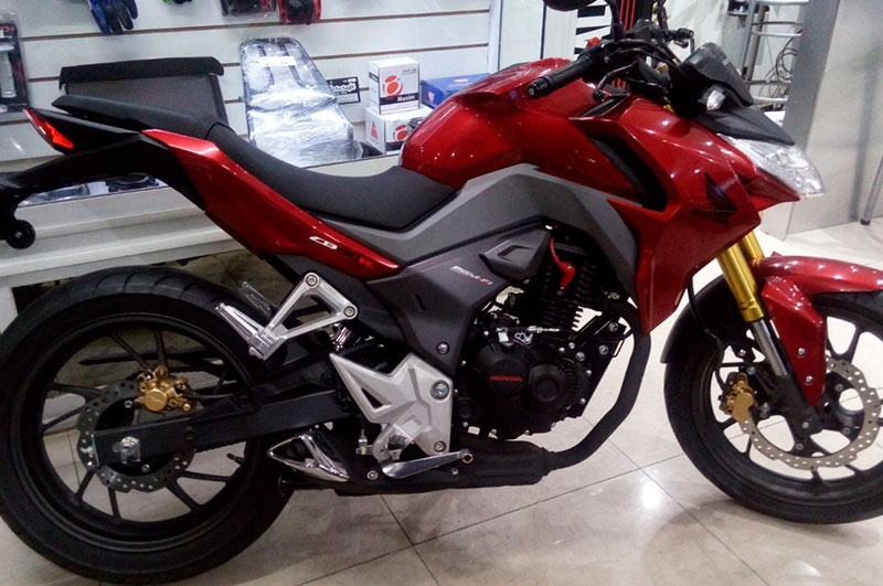Moto Honda Cb 190 R linea 2019
