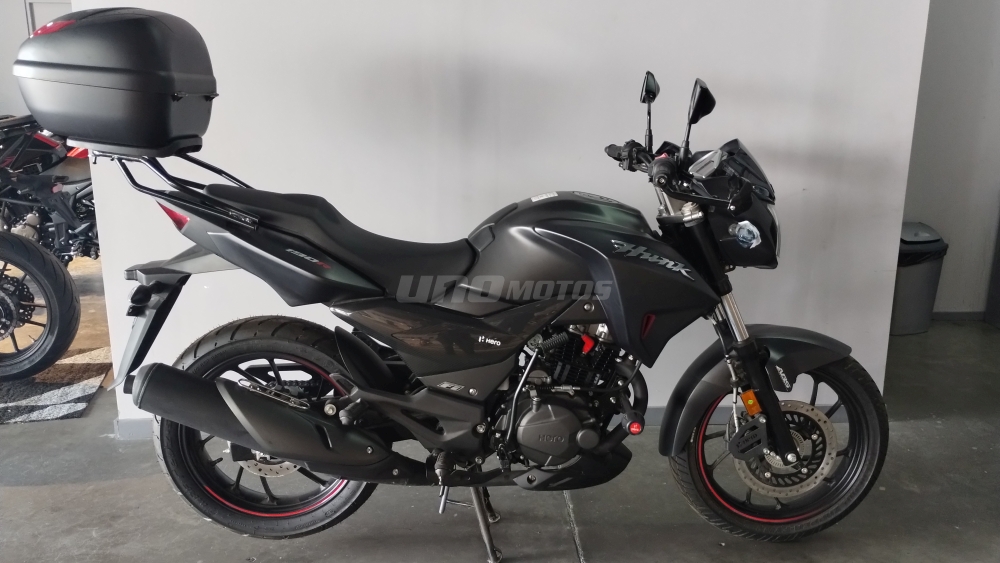 Moto Hero Hunk 190 FI - ABS + Baul de Regalo LIQUIDACION
