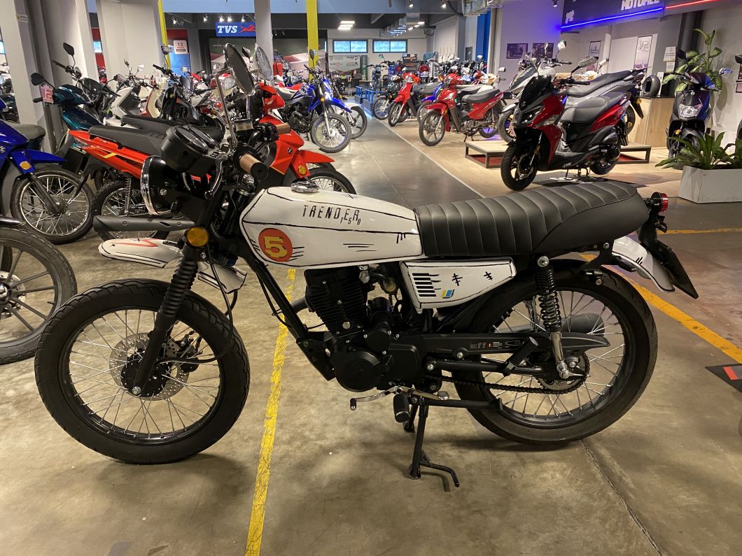 Moto Siam Trender 150 usado 2023 con 11600 km 1M